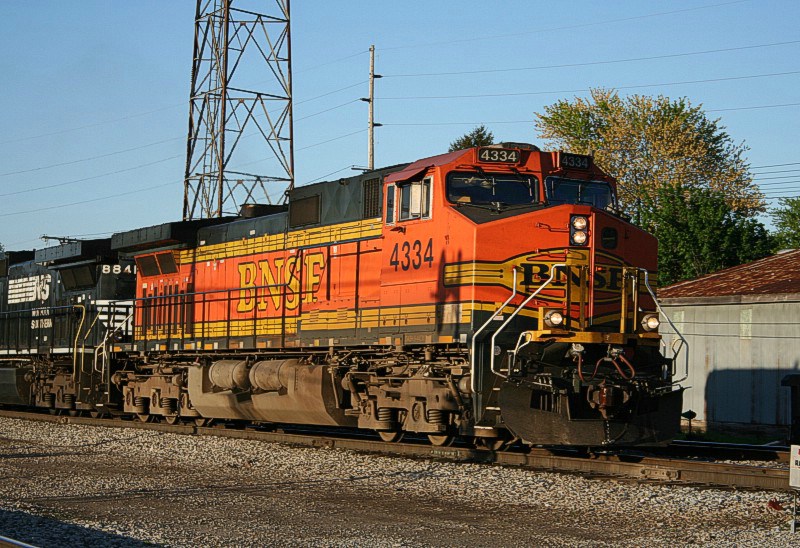 BNSF 4334